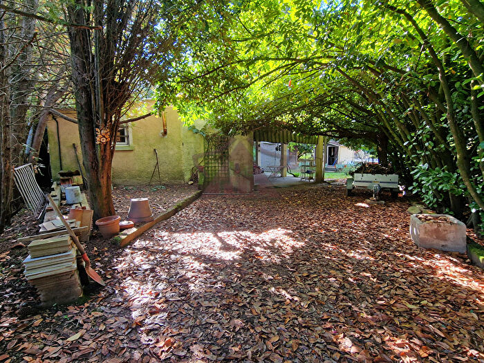 Maison à vendre - Saint-Ambroix - 2 pièces - 1 chambre