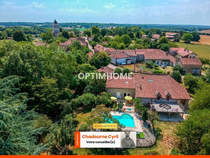 Maison à vendre - Javerlhac-et-la-Chapelle-Saint-Robert - 13 pièces - 8 chambres