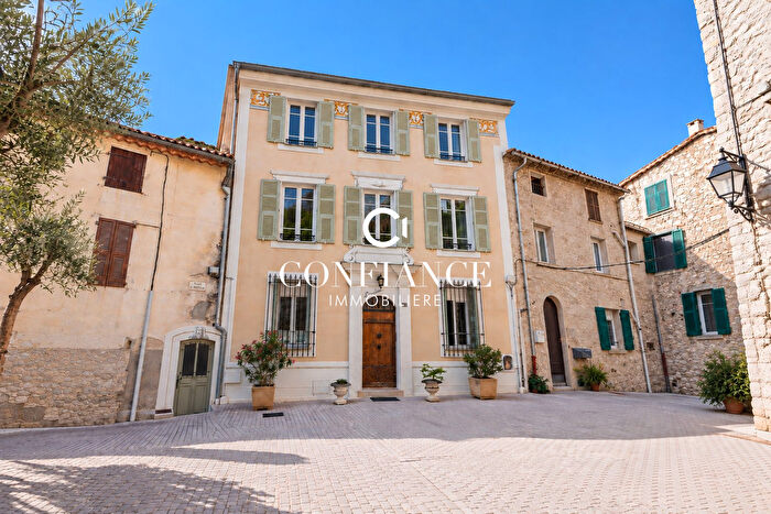 Maison 8 pièces à vendre - La Roquette-sur-Var