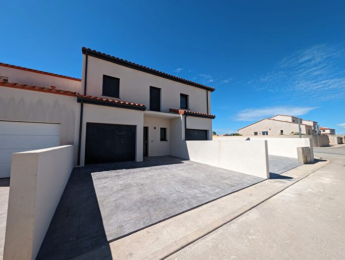 Maison à vendre - Llupia - 4 pièces - 3 chambres