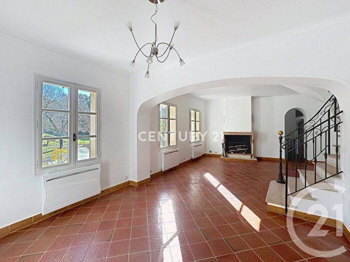 Maison 4 pièces à Aubagne, à louer
