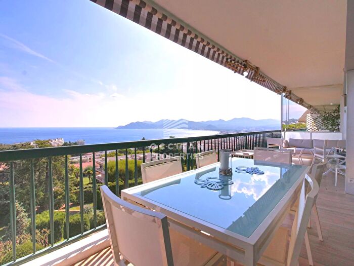 Appartement à vendre - Cannes, Croix des Gardes - 4 pièces - 3 chambres