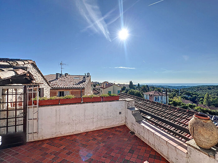 Maison à vendre - Vence, Centre-ville - 7 pièces - 5 chambres