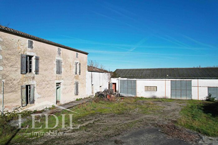 Maison à vendre - Saint-Sernin - 5 pièces - 4 chambres