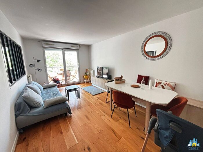 Appartement 3 pièces à Marceau, République, Courbevoie, à louer