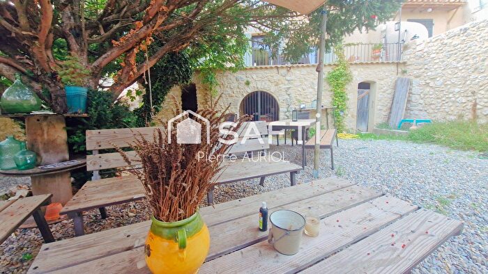 Maison à vendre - La Bastide-des-Jourdans - 4 pièces - 3 chambres