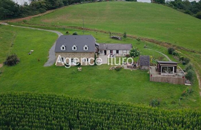 Maison à vendre - Oloron-Sainte-Marie - 5 pièces - 4 chambres