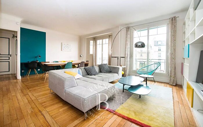 Appartement à louer - Neuilly-sur-Seine, Charles Laffitte - 5 pièces - 3 chambres