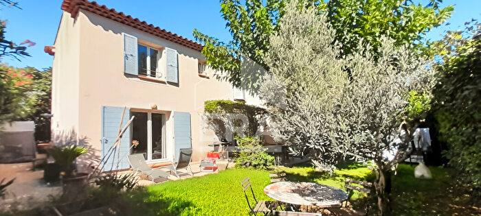 Maison à vendre - Saint-Rémy-de-Provence - 5 pièces - 3 chambres