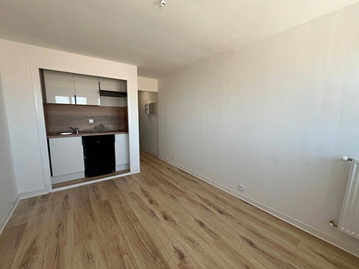 Notre Dame du Mont, Marseille 6ème arrondissement : Appartement 1 pièce à louer