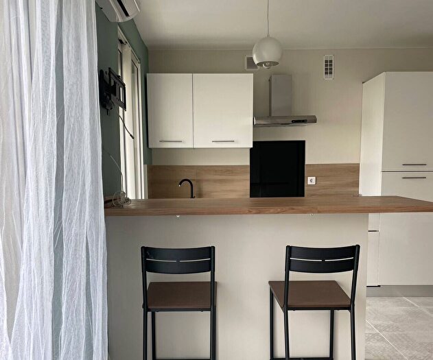 Appartement à louer - Saint Lambert, Marseille ème arrondissement - 2 pièces - 1 chambre