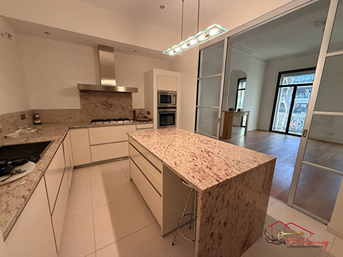 Appartement 4 pièces à vendre à Narbonne, Bourg