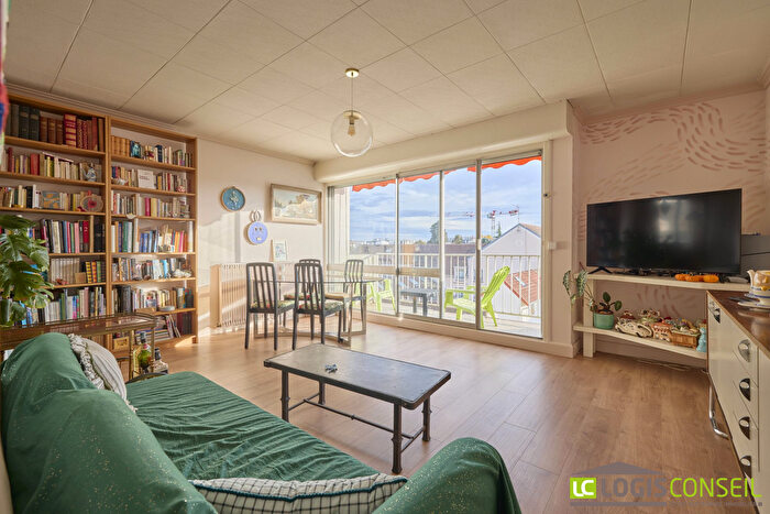 Appartement 4 pièces à Châtenay-Malabry, Centre-ville, à vendre