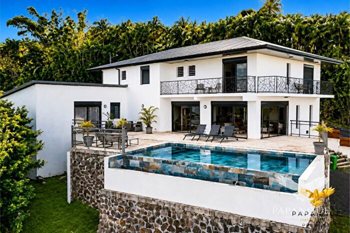 Maison 12 pièces à vendre à Petite-Île, La Ravine du Pont, Charrié