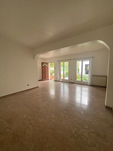 Maison à louer - Mont Valérien, Nanterre - 5 pièces - 4 chambres