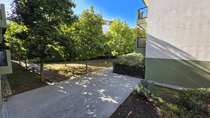 Appartement à vendre - Lyon e , Grand Trou, Moulin à vent, Petite Guille - 4 pièces - 3 chambres