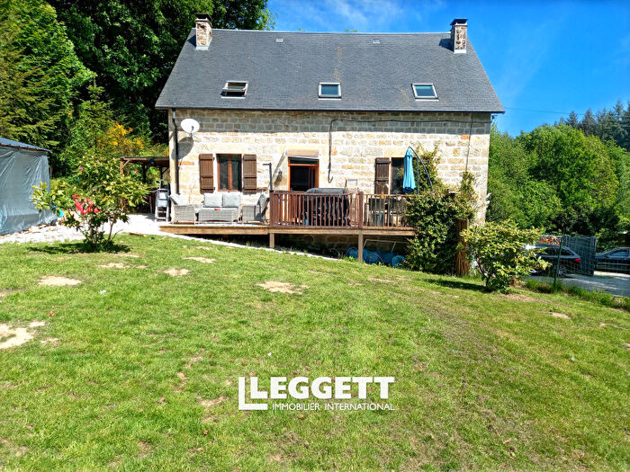 Maison à vendre - Saint-Hilaire-les-Courbes - 6 pièces - 4 chambres