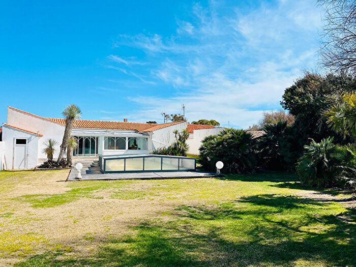 Maison à vendre - Sainte-Marie-de-Ré - 7 pièces - 5 chambres