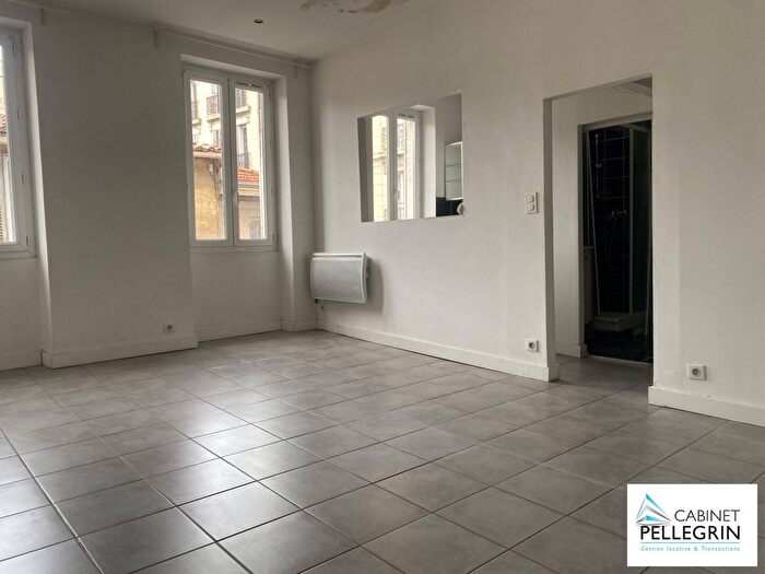 Appartement à louer - Marseille ème - 1 pièce