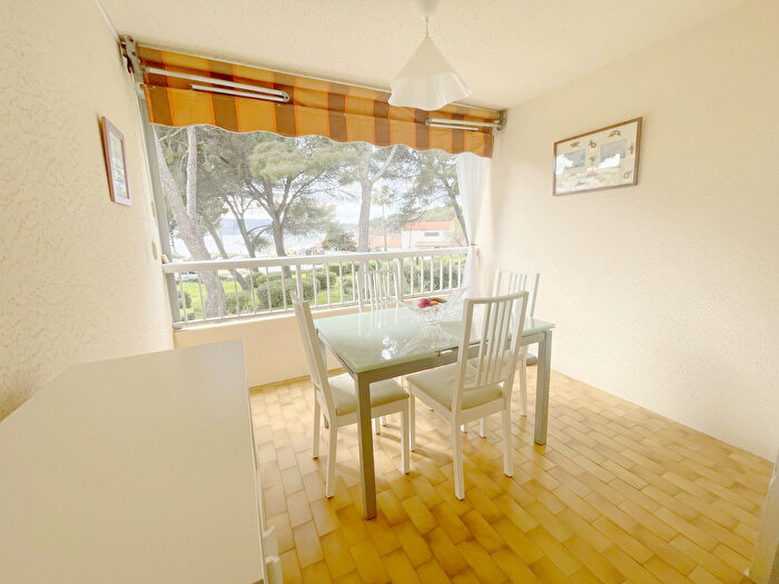 Appartement à vendre - Saint-Mandrier-sur-Mer - 1 pièce - 1 chambre