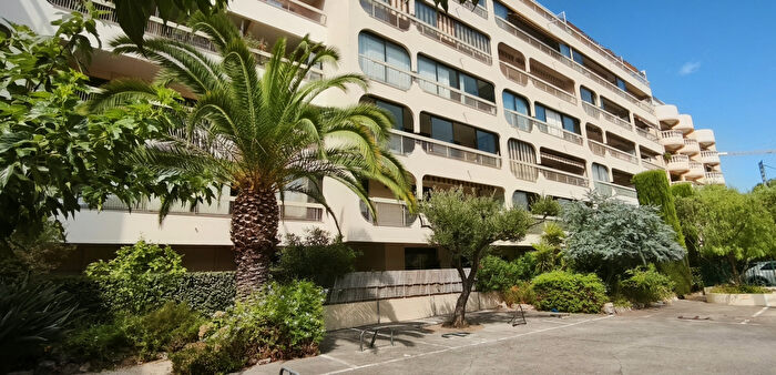 Fréjus, Fréjus Plage : Appartement 2 pièces à vendre