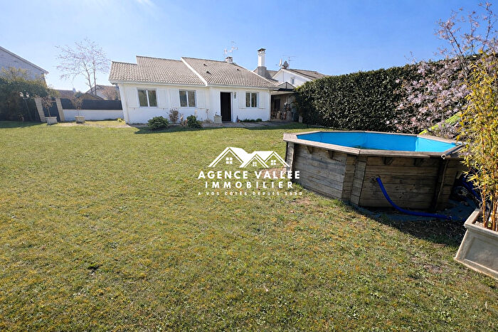 Maison à vendre - Saint-Germain-lès-Corbeil - 6 pièces - 5 chambres