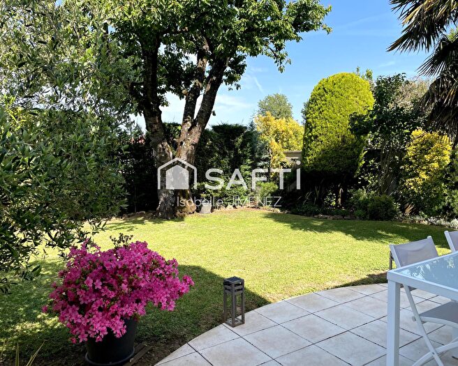 Maison 6 pièces à Chennevières-sur-Marne, La Maillarde, à vendre