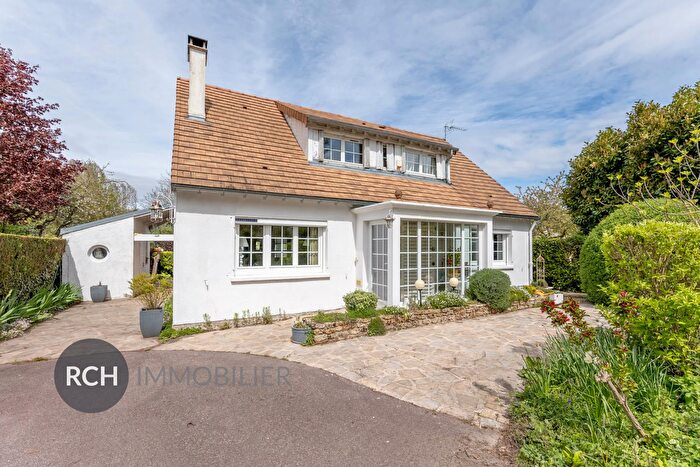 Maison 5 pièces à Villiers-Saint-Frédéric, à vendre