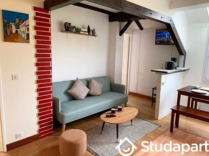 Appartement 1 pièce à louer à Reste des Chenes-Le Ponceau, Cergy