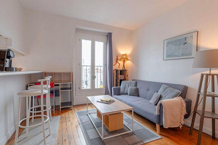 Appartement à louer - Lorette-Martyrs, Paris ème arrondissement - 2 pièces - 1 chambre