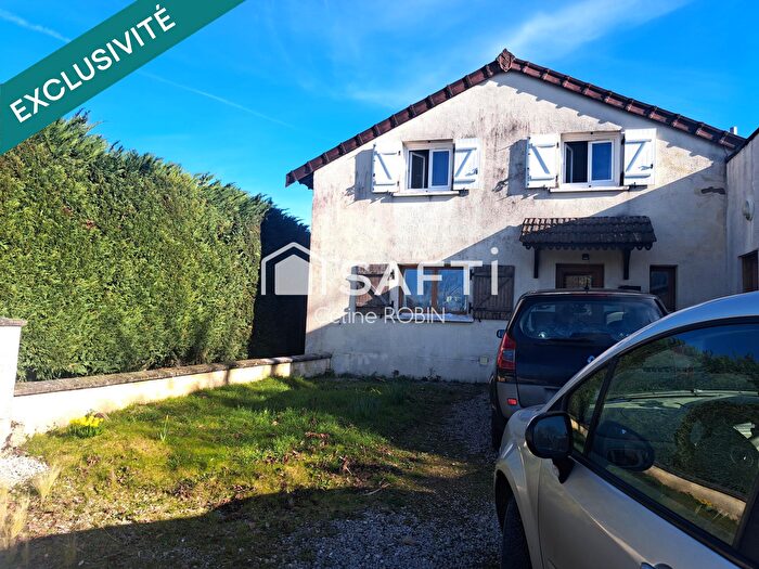 Maison à vendre - Saint-Usuge - 5 pièces - 3 chambres