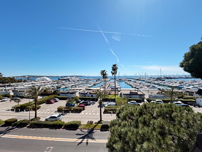 Appartement à vendre - Vallauris, Golfe Juan, Vieux Port - 1 pièce