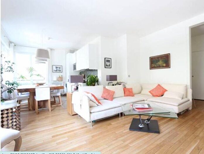 Appartement à louer - Saint James-Général Koenig, Neuilly-sur-Seine - 3 pièces - 2 chambres