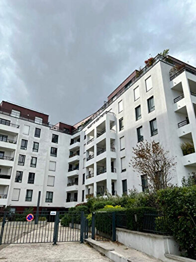 Appartement 1 pièce à louer à Issy-les-Moulineaux, Les Epinettes, Le Fort, Les Hauts d'Issy
