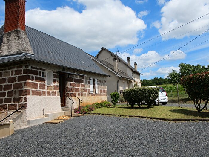 Maison à louer - Objat - 3 pièces - 2 chambres