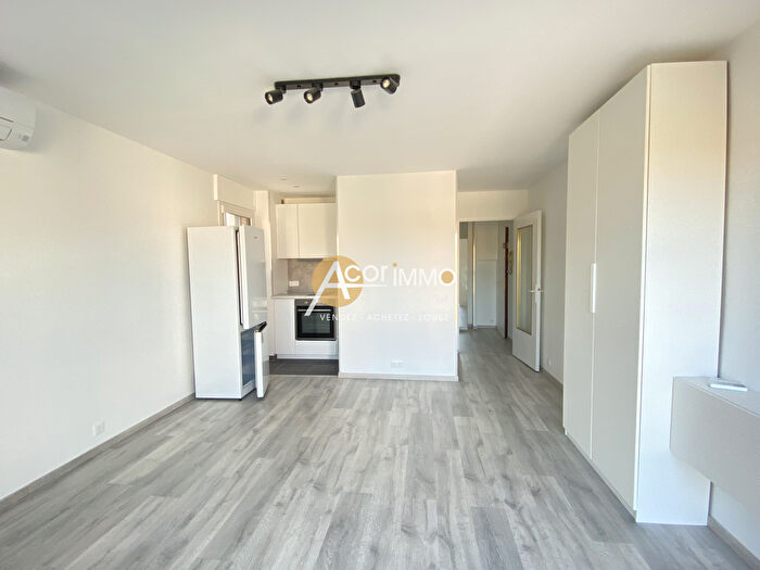 Six-Fours-les-Plages, Les Lones, Bucarin, Fort, Les Playes : Appartement 1 pièce à louer