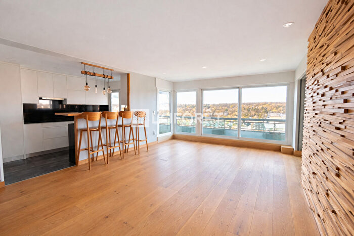 Appartement à vendre - La Celle-Saint-Cloud, Le Centre - 4 pièces - 2 chambres