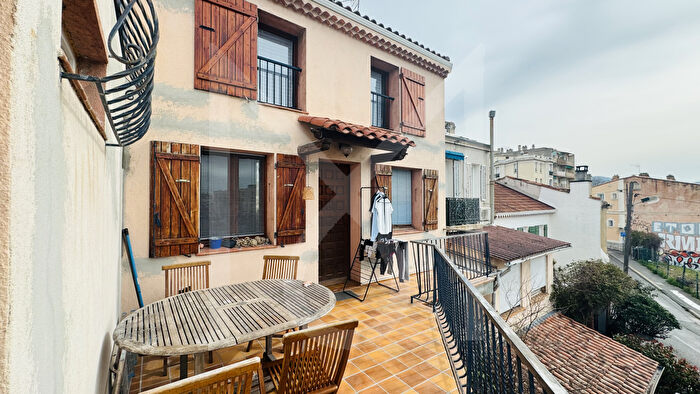 Appartement à vendre - Marseille e , La Blancarde - 7 pièces - 6 chambres