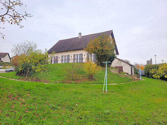 Maison 7 pièces à vendre à Pourrain
