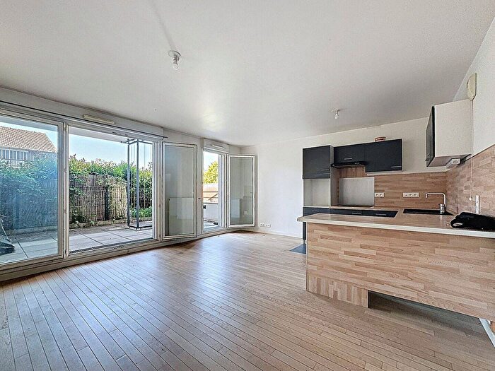 Appartement à louer - Centre Ville, Cachan - 3 pièces - 2 chambres