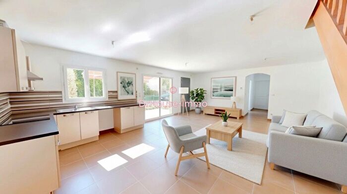Poitiers, Ouest : Maison 5 pièces à vendre
