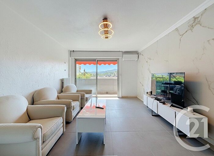 Appartement 3 pièces à vendre à Antibes, Antibes-les-Pins, Trianon, Le Fournel, Peyregoue