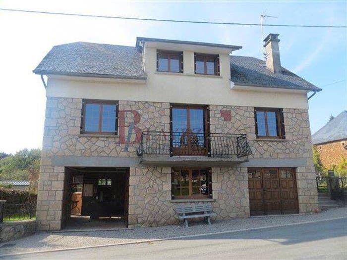 Maison 6 pièces à Saint-Hilaire-Foissac, à louer