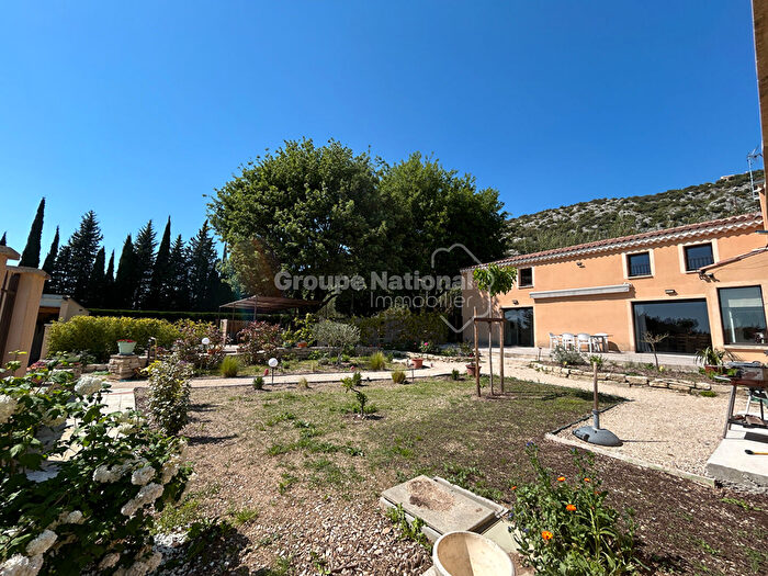 Maison à vendre - Beaumes-de-Venise - 9 pièces - 5 chambres