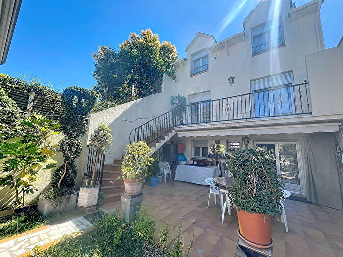 Maison 5 pièces à vendre à Suresnes, Liberté