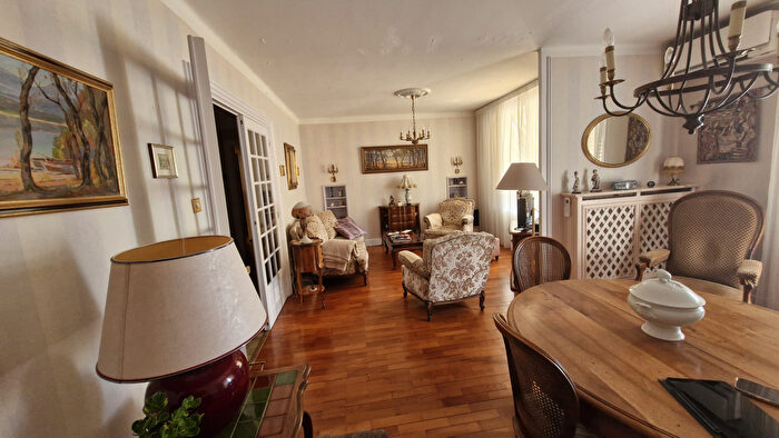 Appartement 4 pièces à Chambéry, Centre-ville, à vendre