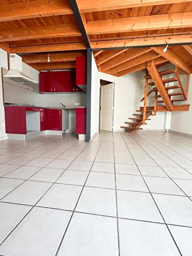 Appartement à louer - Thuir - 3 pièces - 2 chambres