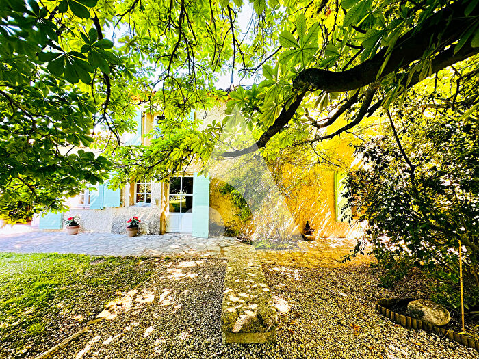 Maison à vendre - Le Puy-Sainte-Réparade - 7 pièces - 5 chambres