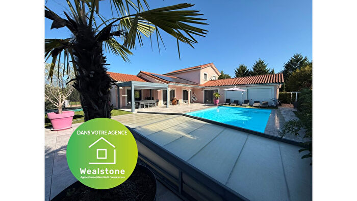 Maison à vendre - Balbigny - 8 pièces - 5 chambres