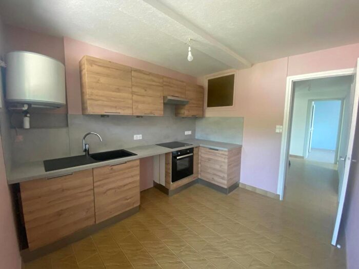 Appartement à louer - Boën-sur-Lignon - 3 pièces - 2 chambres